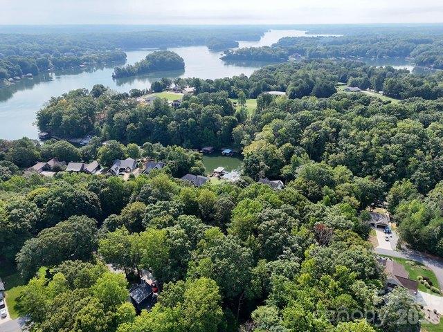 8398 Marina Ln, Catawba, NC 28609