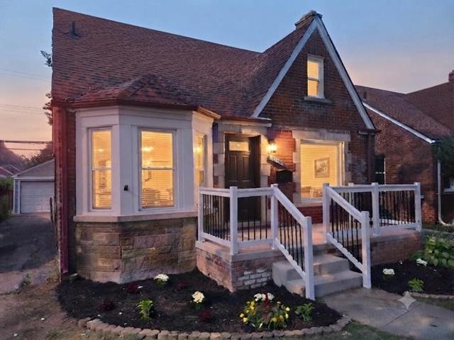 8398 W Outer Dr, Detroit, MI 48219