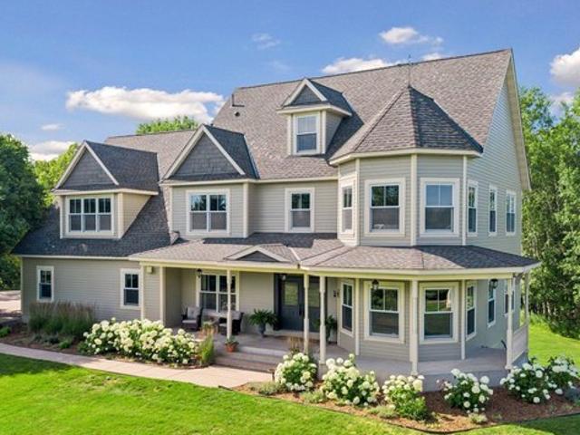8390 th St N, Hugo, MN 55038