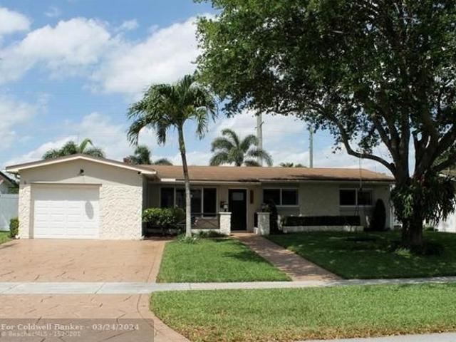 8391 NW 24th Ct, Pembroke Pines, FL 33024