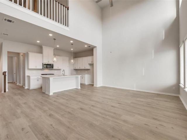 8391 Challenger Lane