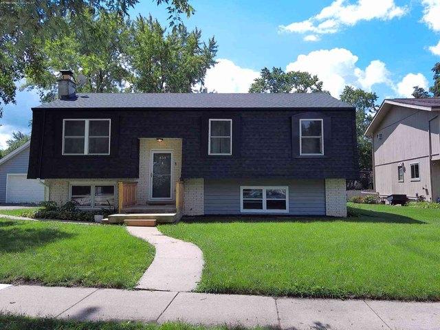 839 Bonniebrook Ave, Mundelein, IL 60060