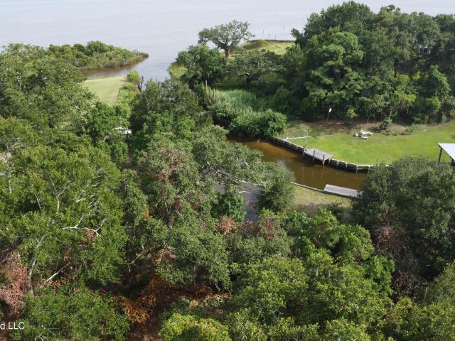 839 Graveline Road