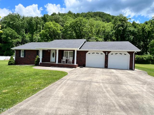 839 Deerfield Lane