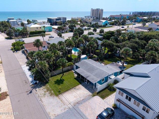 839 E 10th Ave, New Smyrna Beach, FL 32169