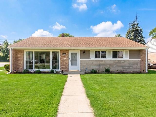839 E Thacker St, Des Plaines, IL 60016