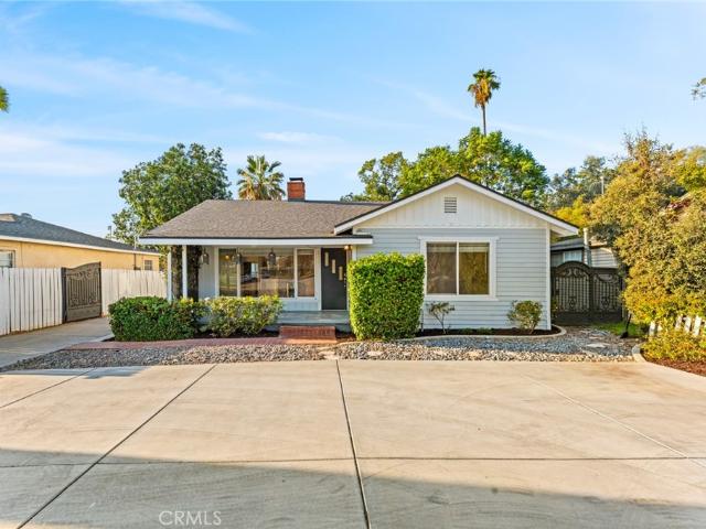 839 E Citrus