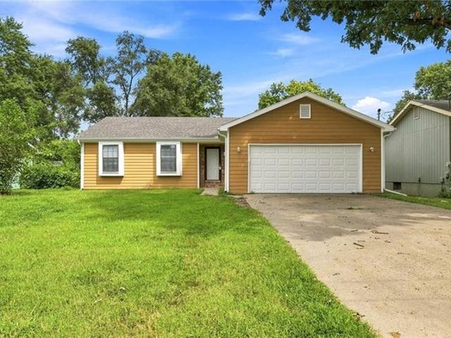 839 Elm St, Lawrence, KS 66044