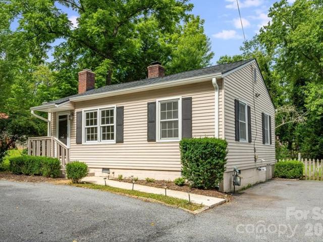 839 Kanuga Rd Unit 4, Hendersonville, NC 28739