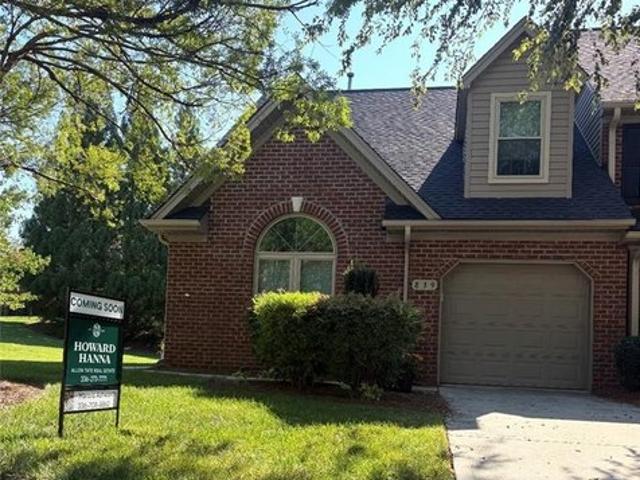 839 Jarman Dr, Jamestown, NC 27282