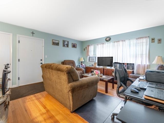 839 Lathrop Avenue # 1E