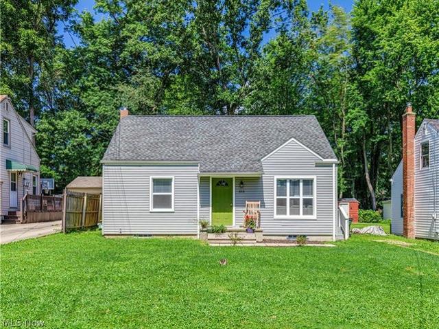 839 Magnolia Ave, Cuyahoga Falls, OH 44221