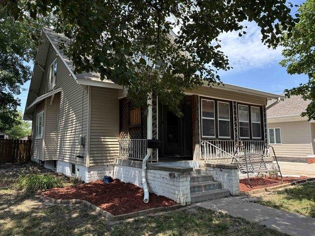 839 N Bellevue Ave, Hastings, NE 68901