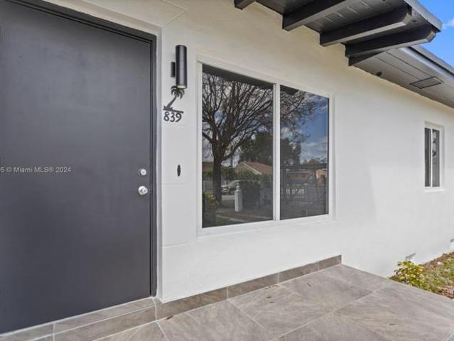 839 NW 76th St, Miami, FL 33150