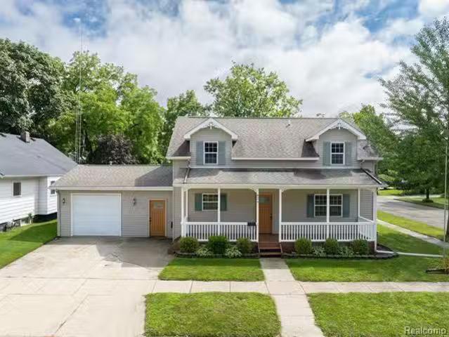 839 SAINT CLAIR ST, LAPEER, MI 48446 Single Family Residence F.