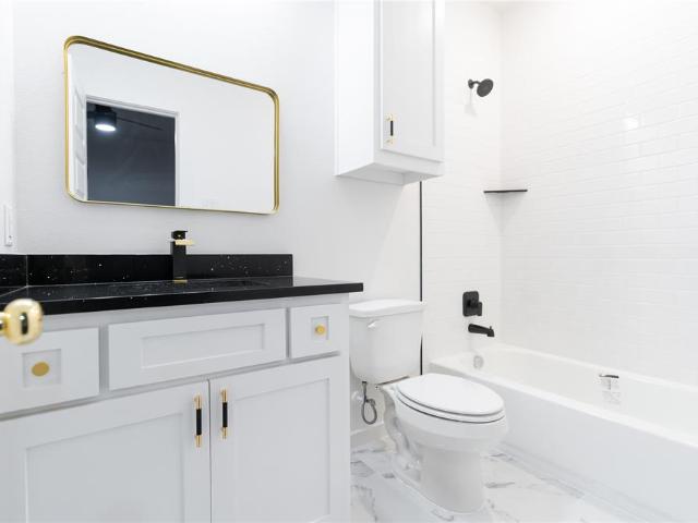 839 SW 7th Street
