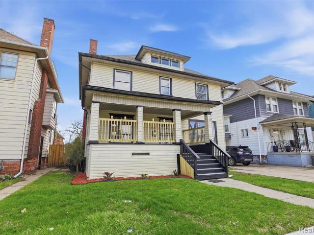 839 Webb Street
