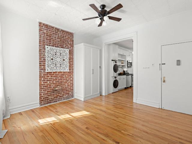 839 Willow Ave # 4