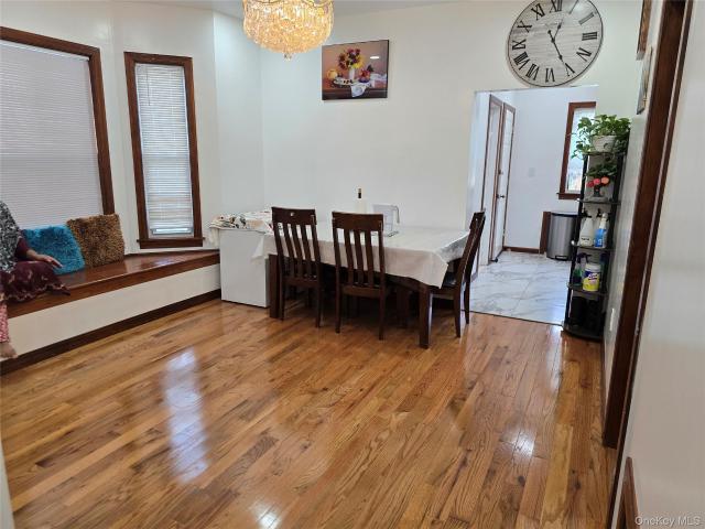 87 65 95th Street