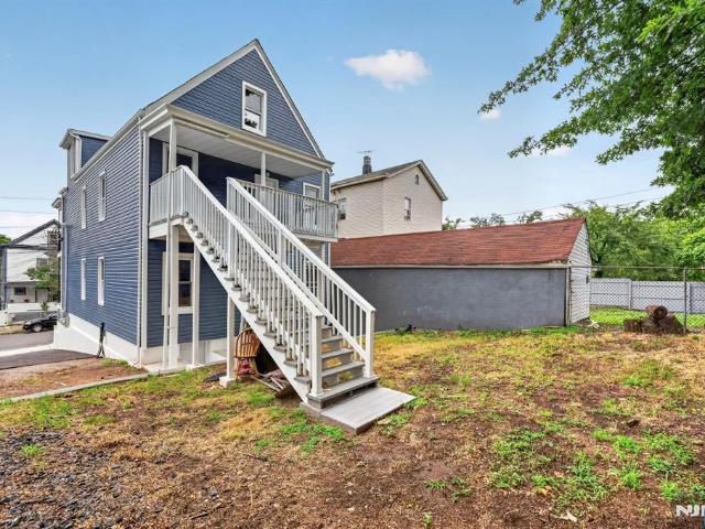 87 89 N 5th Street
