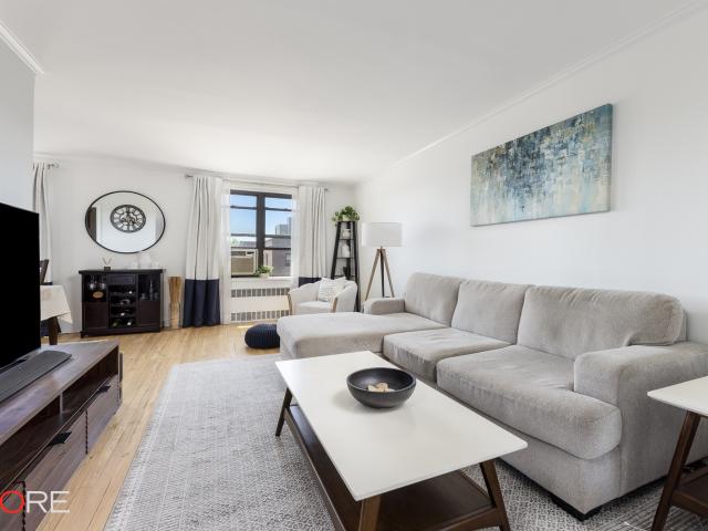 87 09 34th Avenue, Queens, NY