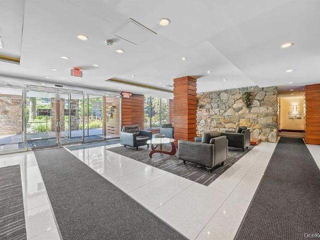 87 10 51 Avenue 4R