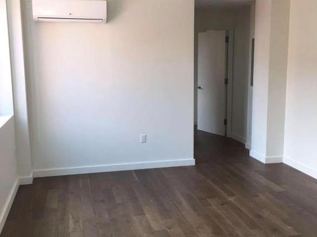87 22 51st Avenue, Unit 4E