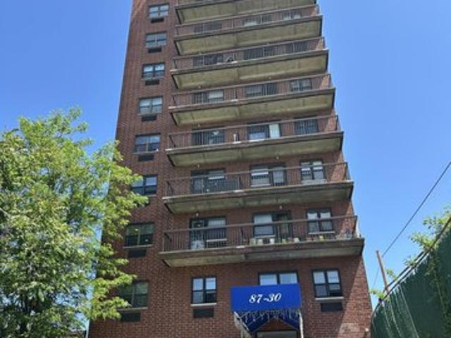 8730 62nd Ave Apt 5E, Rego Park, NY 11374