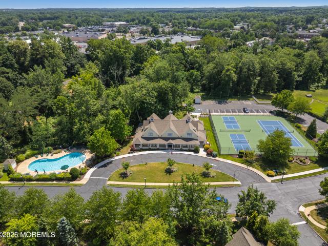 87 Thornbrooke Drive