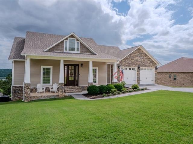 87 W Valley View Dr, Russellville, AR 72802