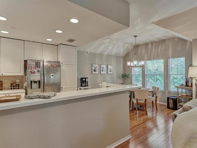 87 Woodlily Place