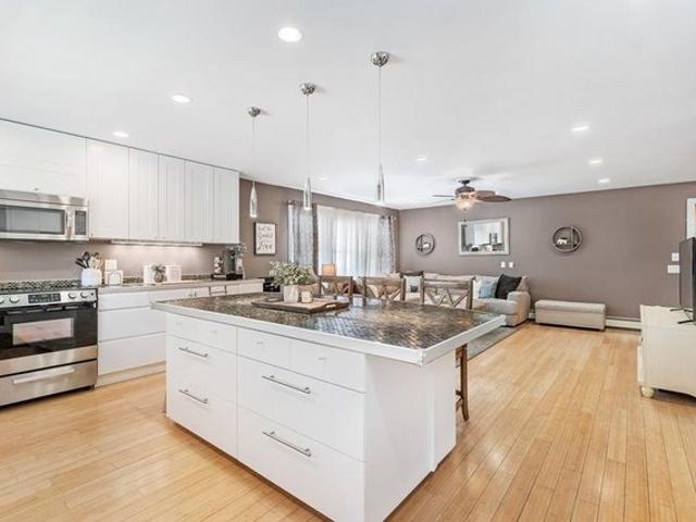 87 Alpine Pl Unit 87, Franklin, MA 02038