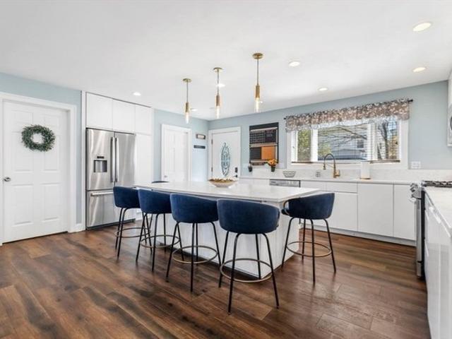 87 Alpine Pl Unit 87, Franklin, MA 02038