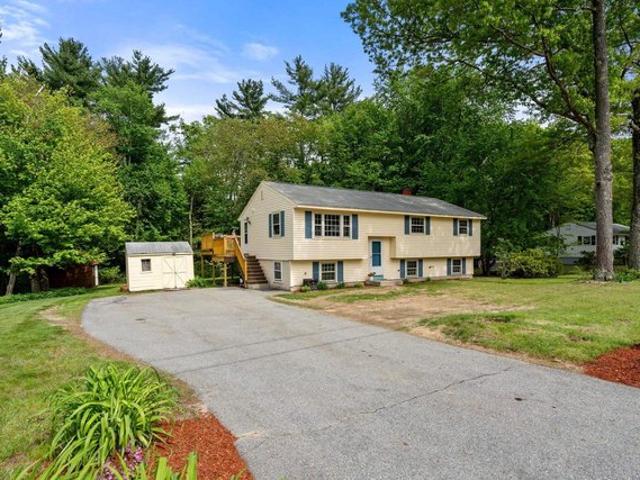 87 Belmont Dr, Merrimack, NH 03054