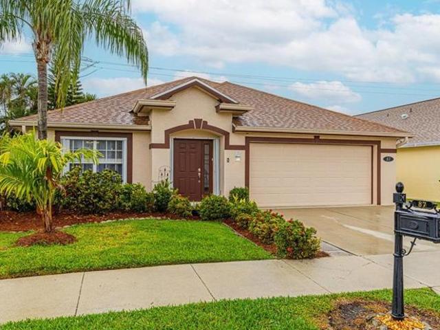 87 Burnt Pine Dr, Naples, FL 34119