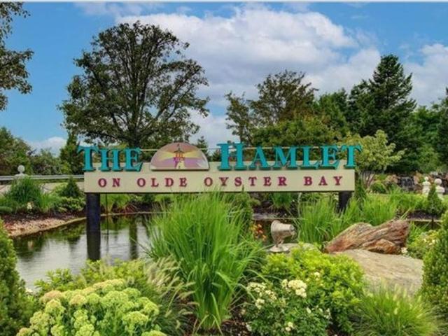 87 Carriage Ln Unit 236, Plainview, NY 11803