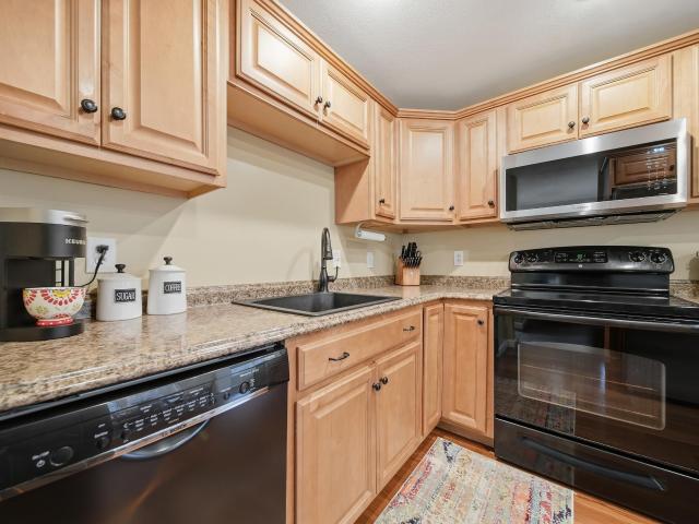 87 Colby Road