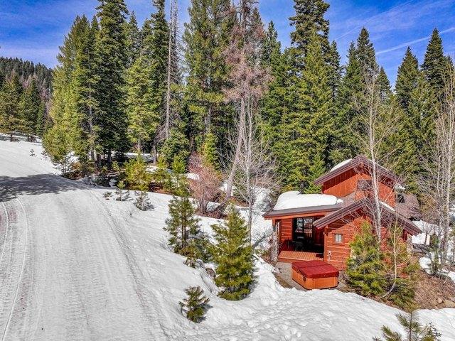 87 Clearwater Ct, Donnelly, ID 83615