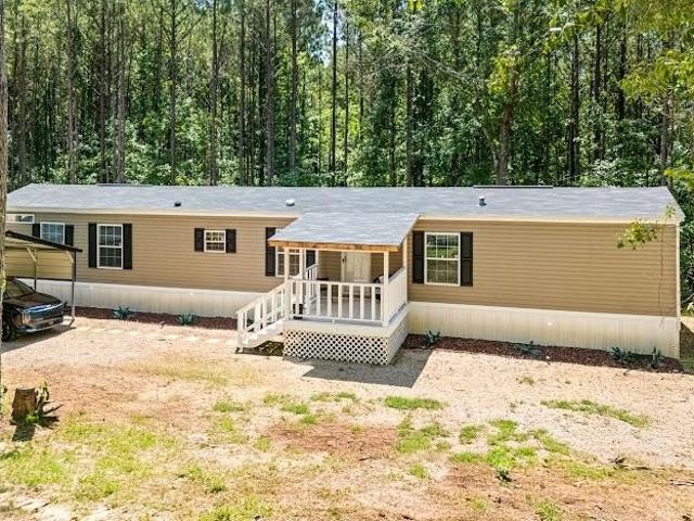 87 Dusty Rd, Tallassee, AL 36078
