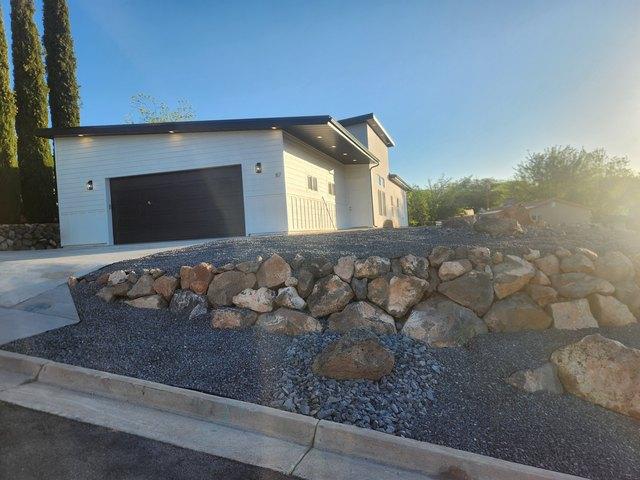 87 E 880 N, Hurricane, UT 84737