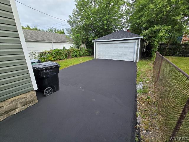 87 Eiseman Avenue