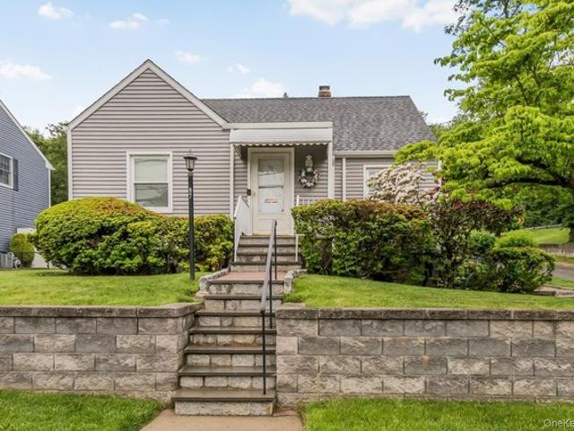 87 Etville Ave, Yonkers, NY 10703