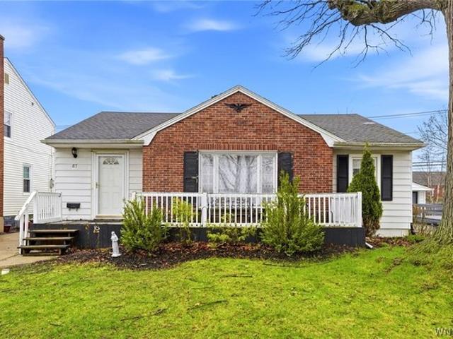 87 Gardenwood Ln, Buffalo, NY 14223
