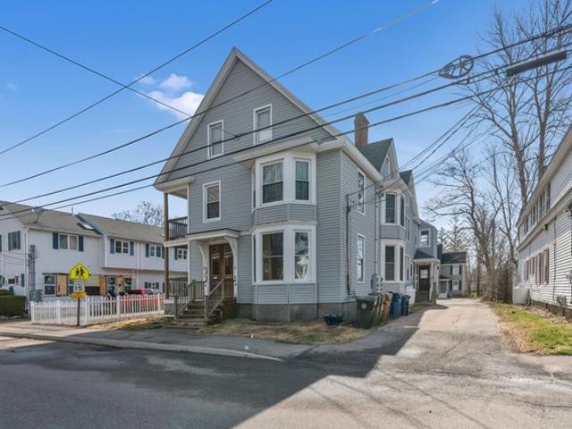 87 High St, Saco, ME 04072