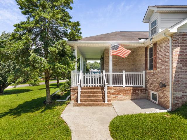 87 Hillcrest Rd