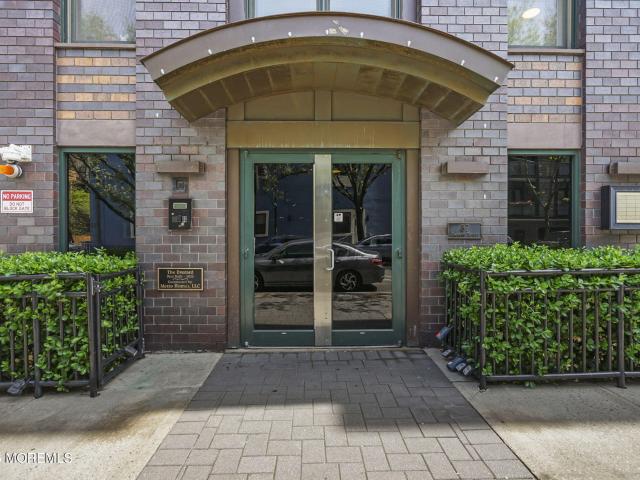 87 Jackson Street Unit 4B