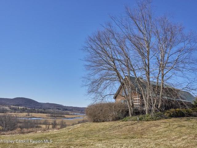 87 Kaye Rd, Millerton, NY 12546