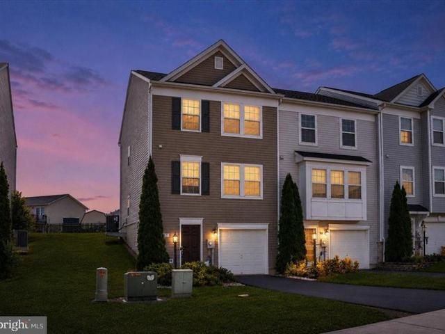 87 Kensington Ter, Martinsburg, WV 25405