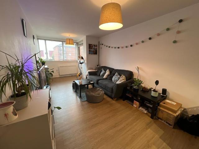 87 London Street, Reading, Berkshire. 1 bed apartment to rent £1,175 pcm £271 pw