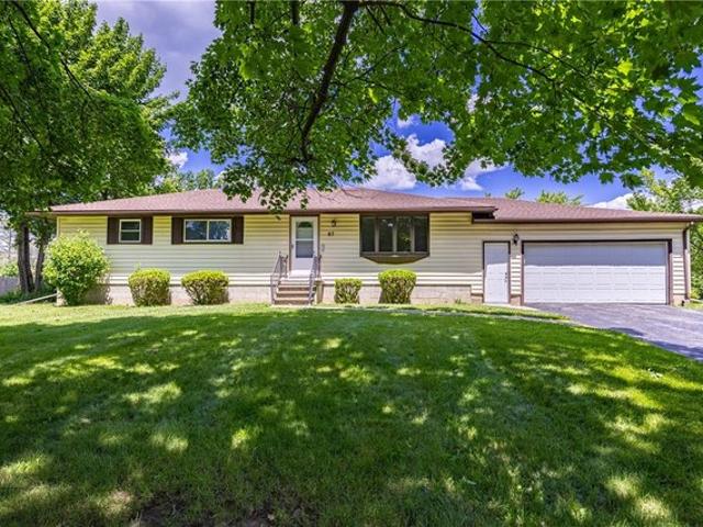 87 Manordale Ln, Rochester, NY 14623